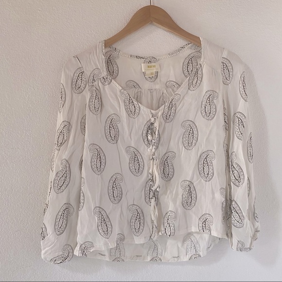 Anthropologie | Tops | Anthro Maeve Pretty Ivory White Feathered Top Us ...